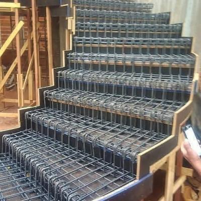 Construction of a Helical Staircase - Structville