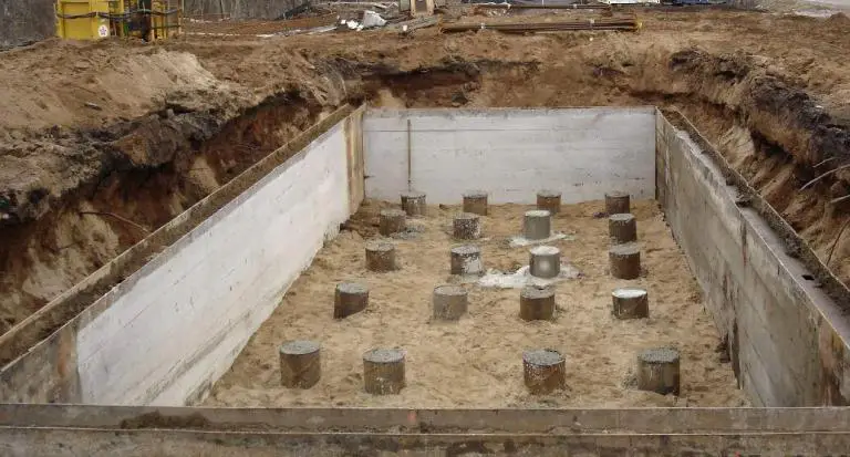 Axial Load Distribution of Piles under Eccentric Vertical Load ...