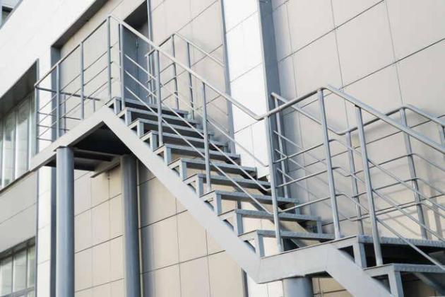 Design and Construction of Steel Staircase | Industrial Staircase ...
