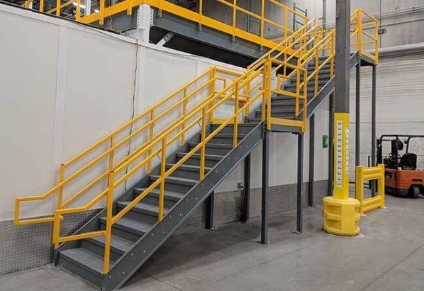 Design and Construction of Steel Staircase | Industrial Staircase ...