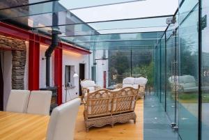 Design of Glass Structures - Structville