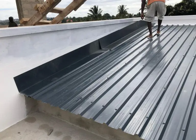 Proper Detailing and Construction of a Hidden Roof | Contemporary Flat ...